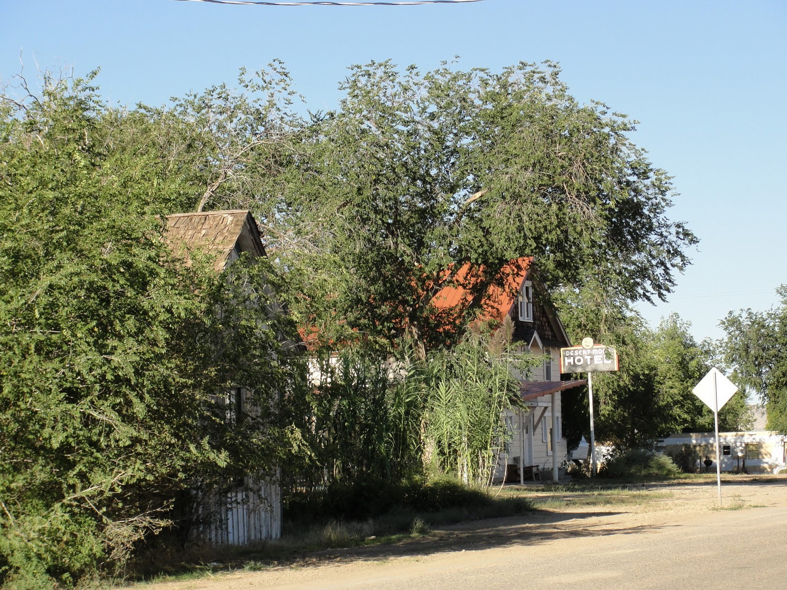 Janie and Steve, Utah Trails: Thompson Springs