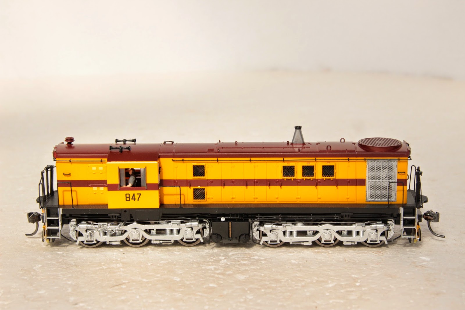 Barcoola: Trainorama 830 class 847 review by Barcoola.