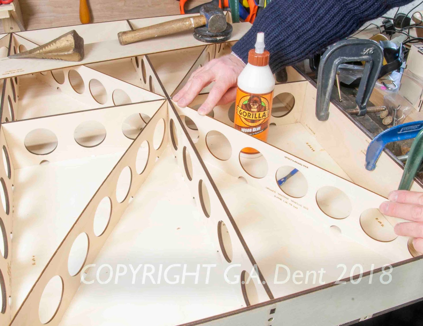 O GAUGE LAYOUT BEGINNINGS