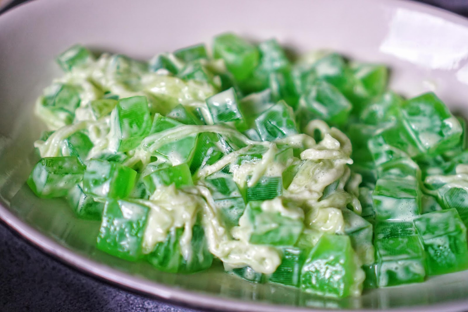 What Mary Loves: Food Delivery: Food Tray 2 Go