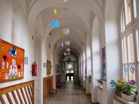 from story to story: Hungarian school presentation
