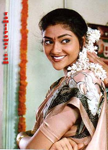 TamilPower.com:: Glamorous Actresses of Indian Cinema!: Abhirami