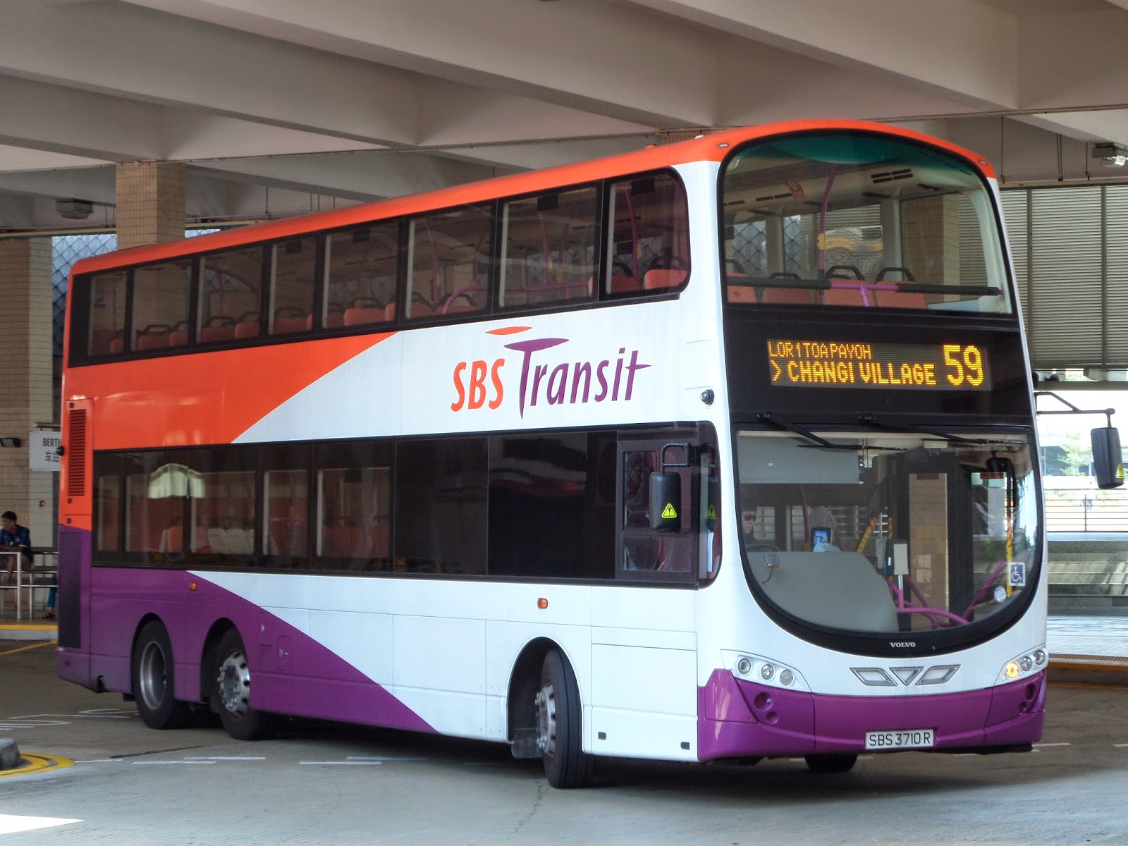 Paul Globe Trotting Holmes: VIDEO - A Bus Ride in Singapore, February 2014