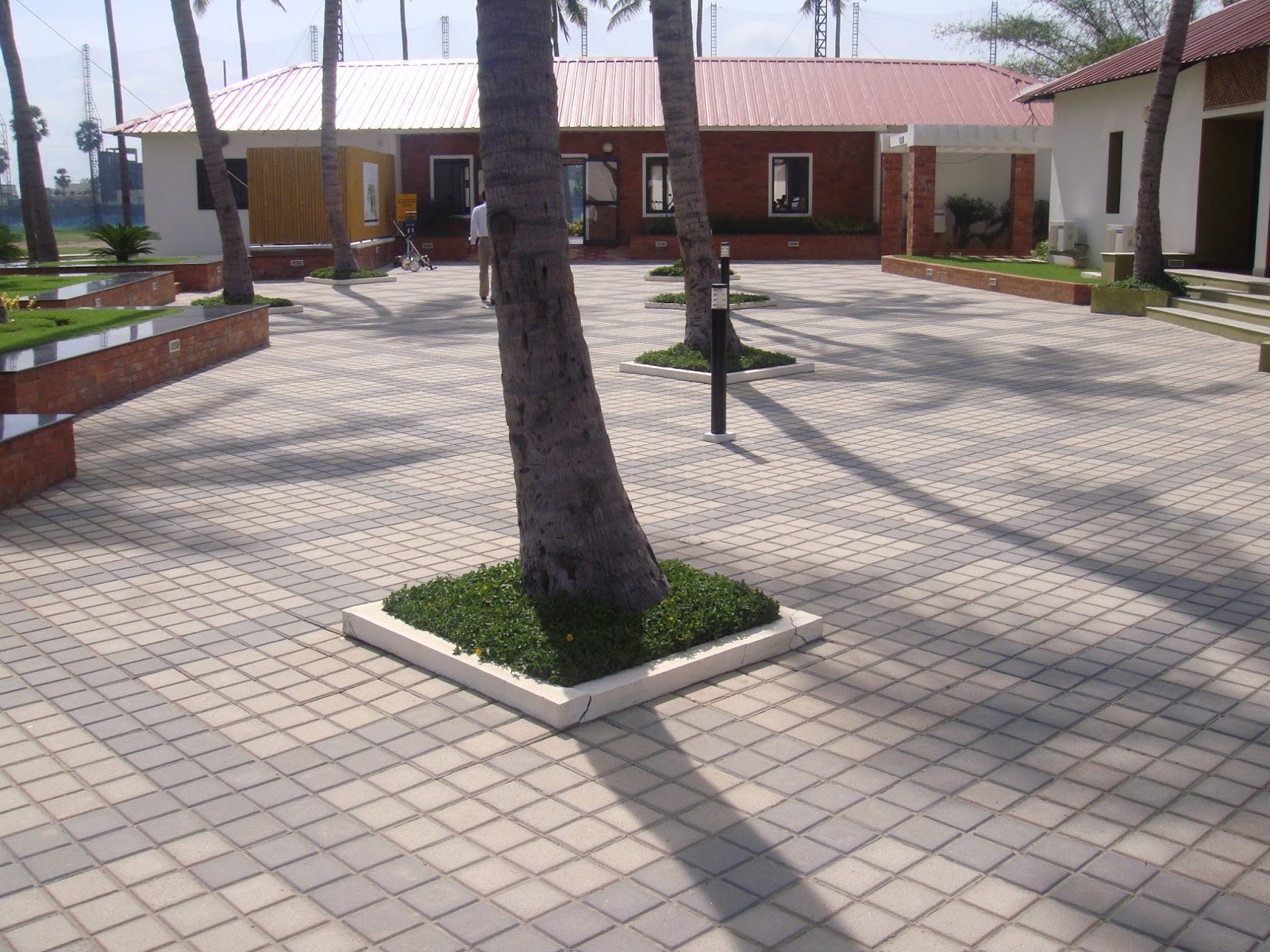 Basant Betons: Square Pavers
