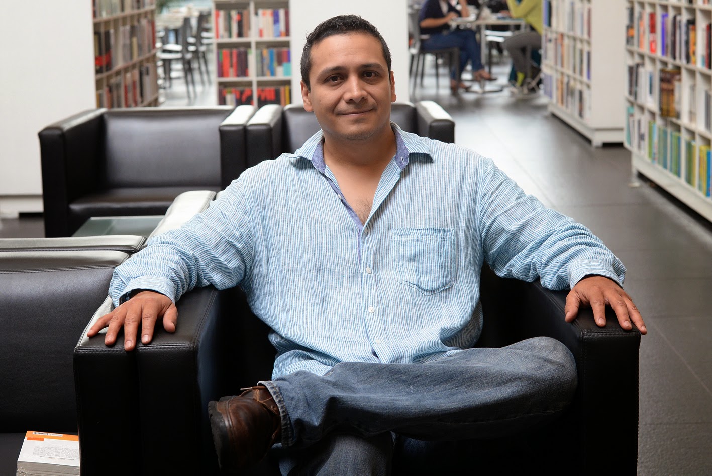 Zombis, vampiros y superhéroes dan vida a La balada de los arcos ...