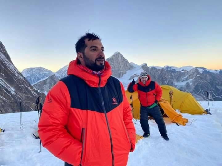 Hiking and Climbing Adventures: Bahrain Prince, Record-Holding Sherpas ...