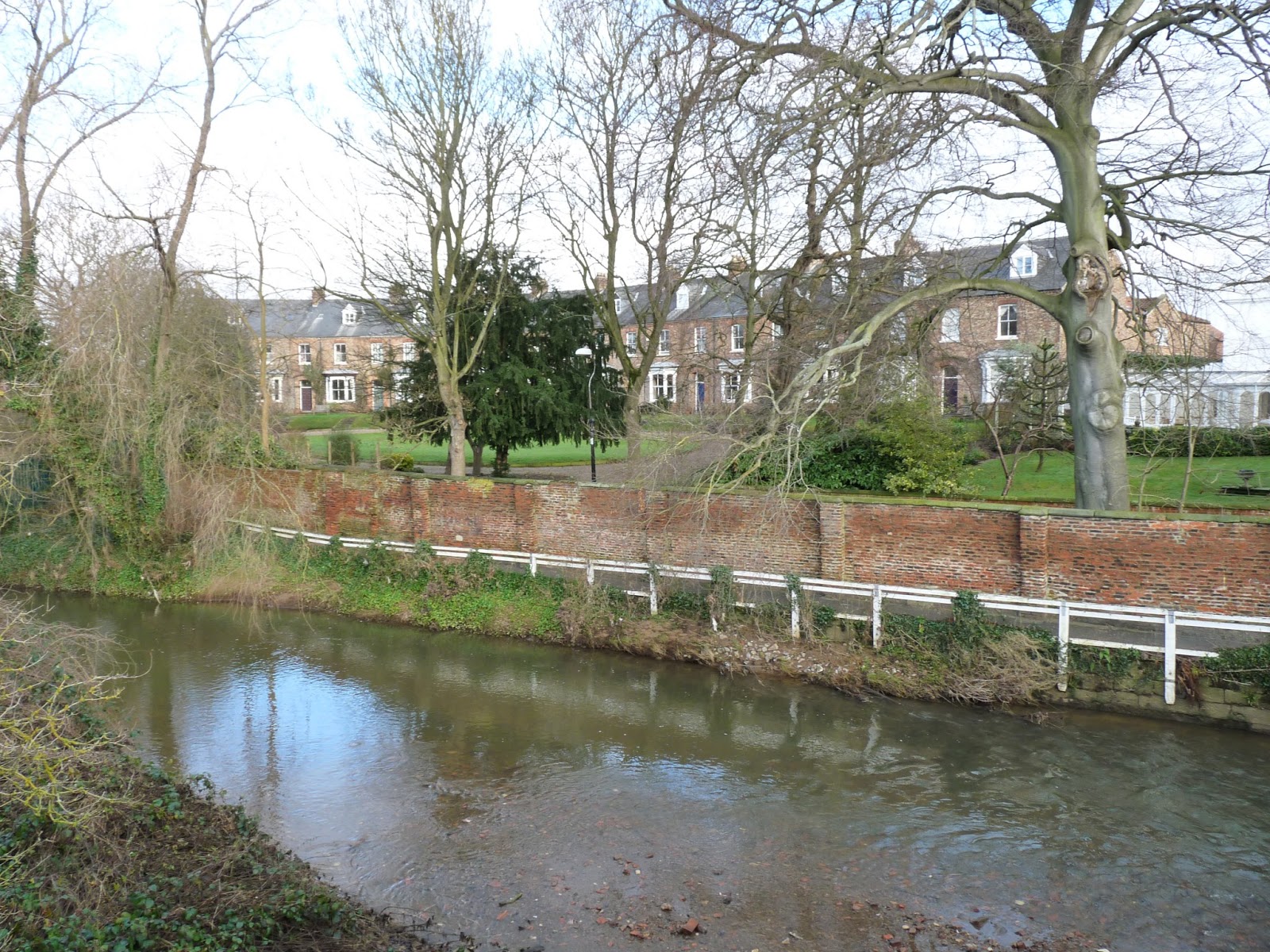 Barry In Thirsks Adventures: Following the footpath along Cod Beck ...
