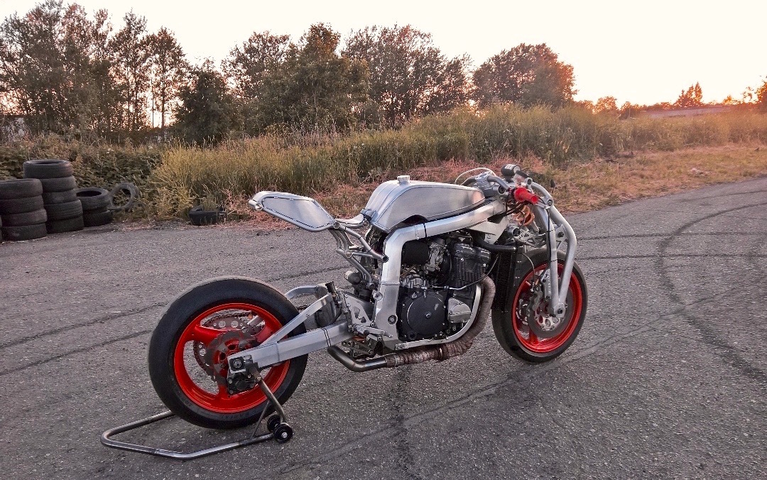 Gixxer Frankenstein - Inazuma café racer
