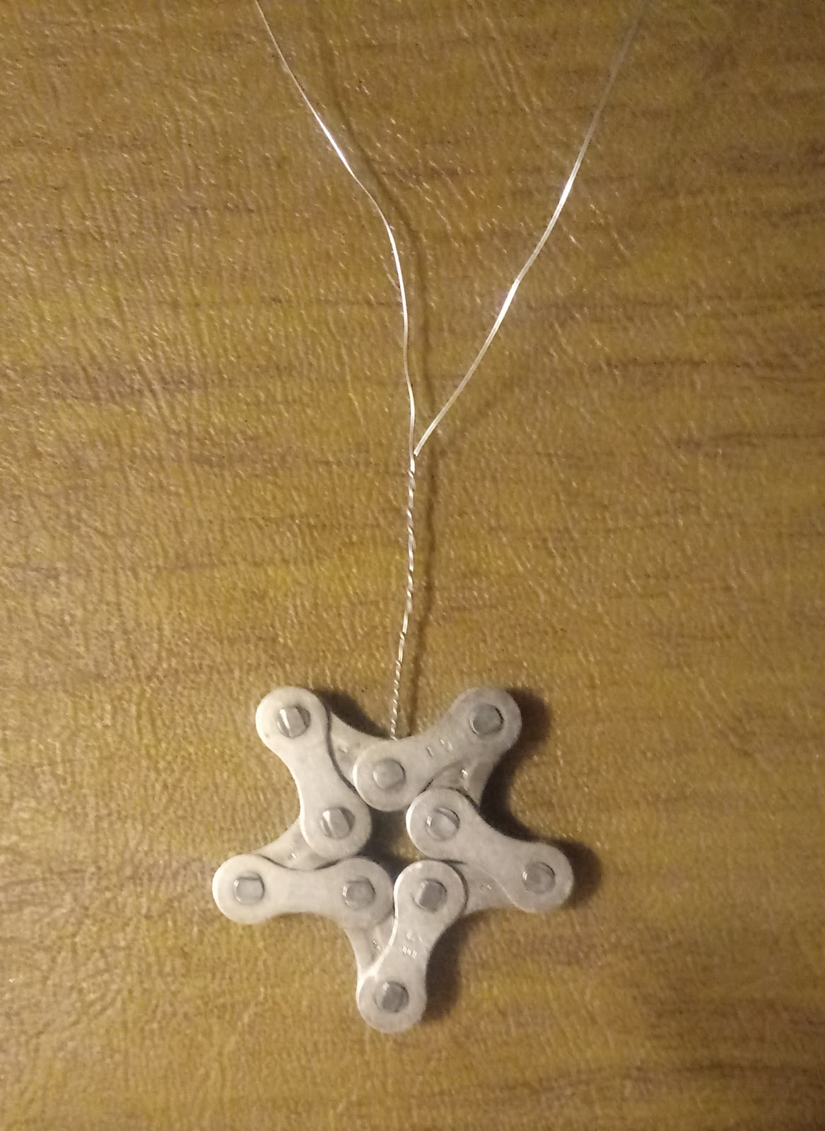 Kent's Bike Blog: How To Make Recycled Bike Chain Christmas Star Ornaments