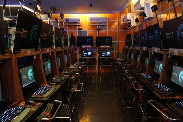 20+ Desain Warnet dan Game Center Minimalis, Mewah dan Terbaik