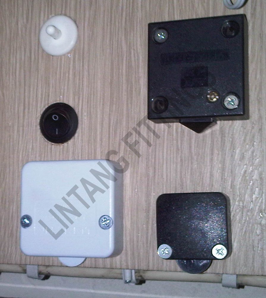 Switch Saklar Lampu Pintu Lemari - Lintang Fittings
