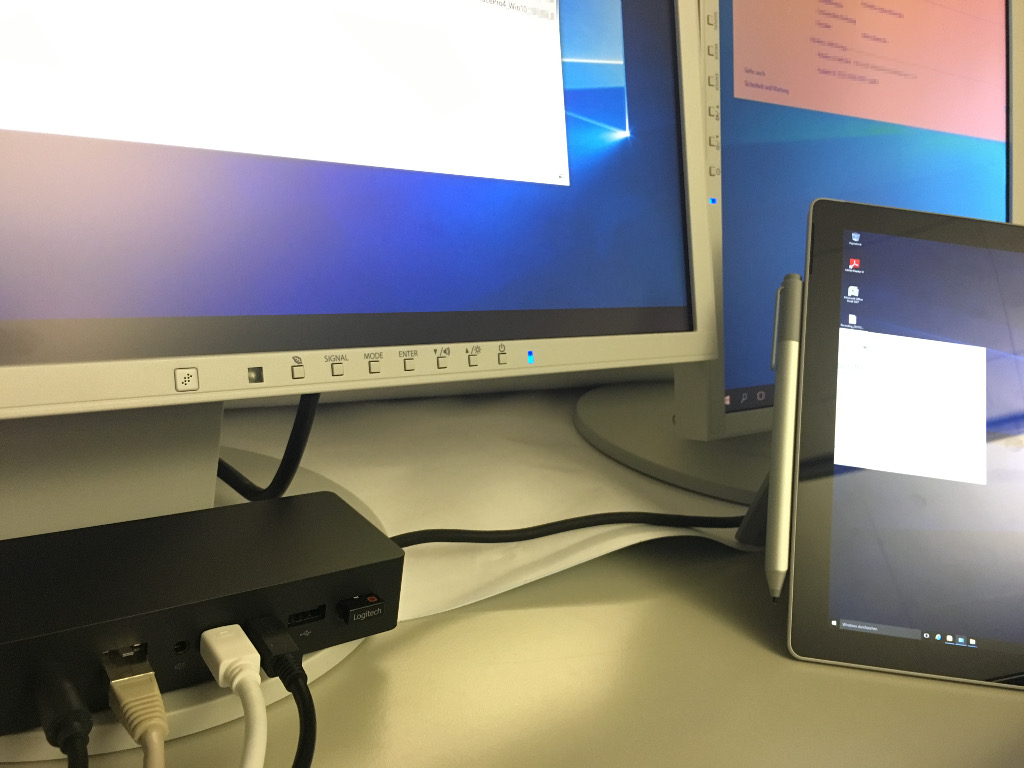 AReResearch - Andy Reischle: Two external screens on a Microsoft ...