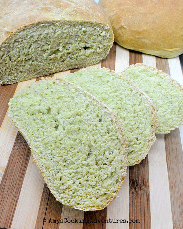 Spinach & Caramelized Onion Bread (Star Wars Portion Bread)