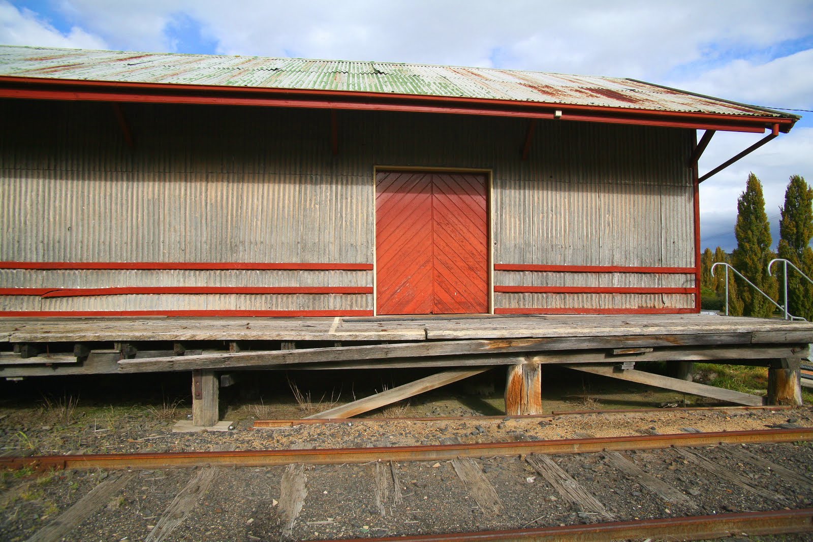 Phil Buckley's travels: RAILWAYS DOWN SOUTH PART 3 - BOMBALA