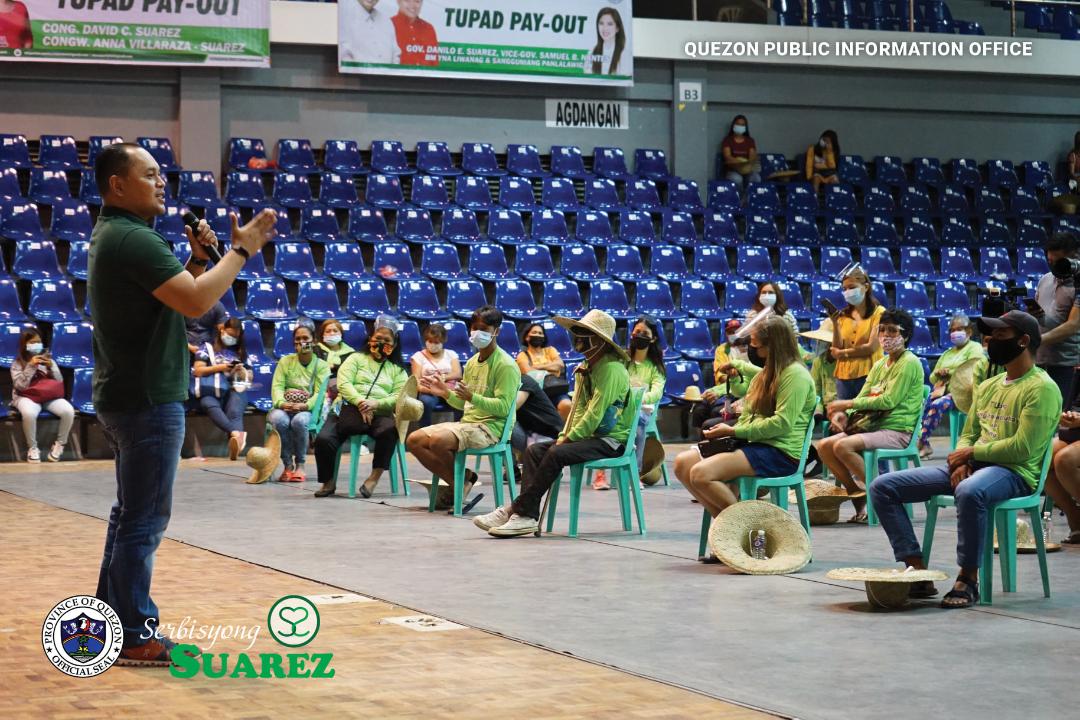 Tupad program, patuloy na ipinamamahagi sa mga mamamayan ng segunda distrito sa pangunguna ni ...