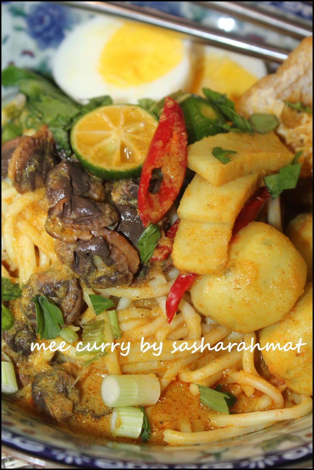 love to cook , love to eat: mee kari kerang / cockles curry noodles