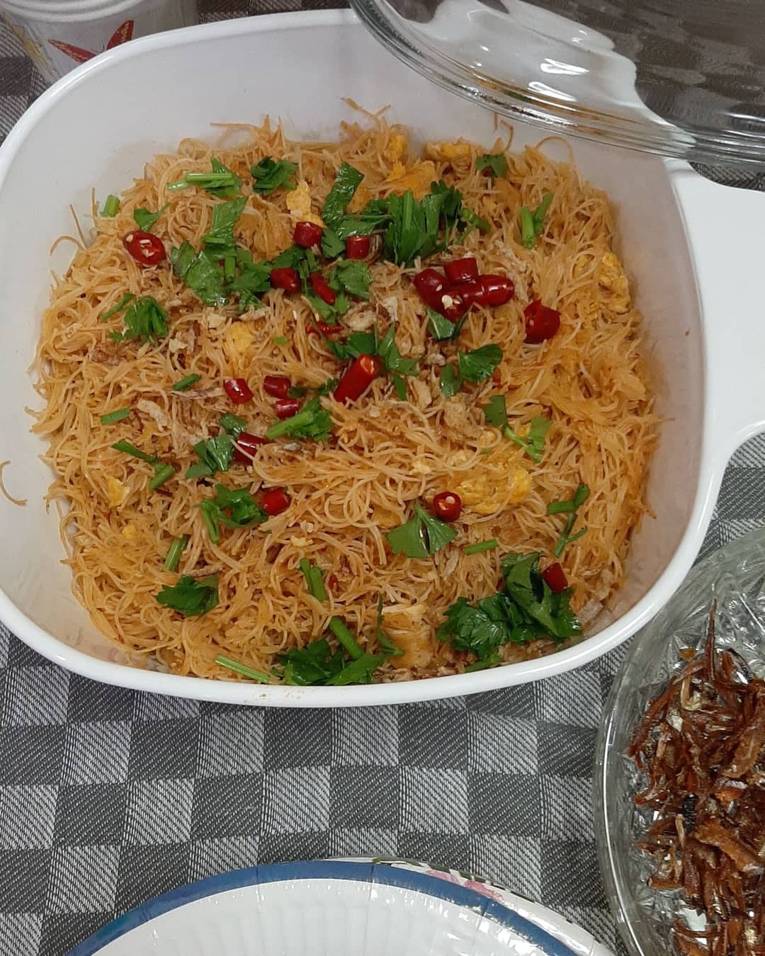 Miles of smiles: Juadah pagi raya | somebody celebrated his birthday on ...