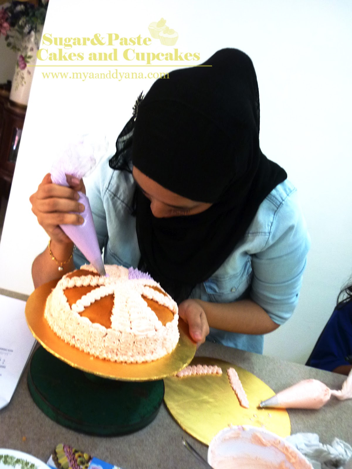 Sugar&Paste Cakes and Cupcakes