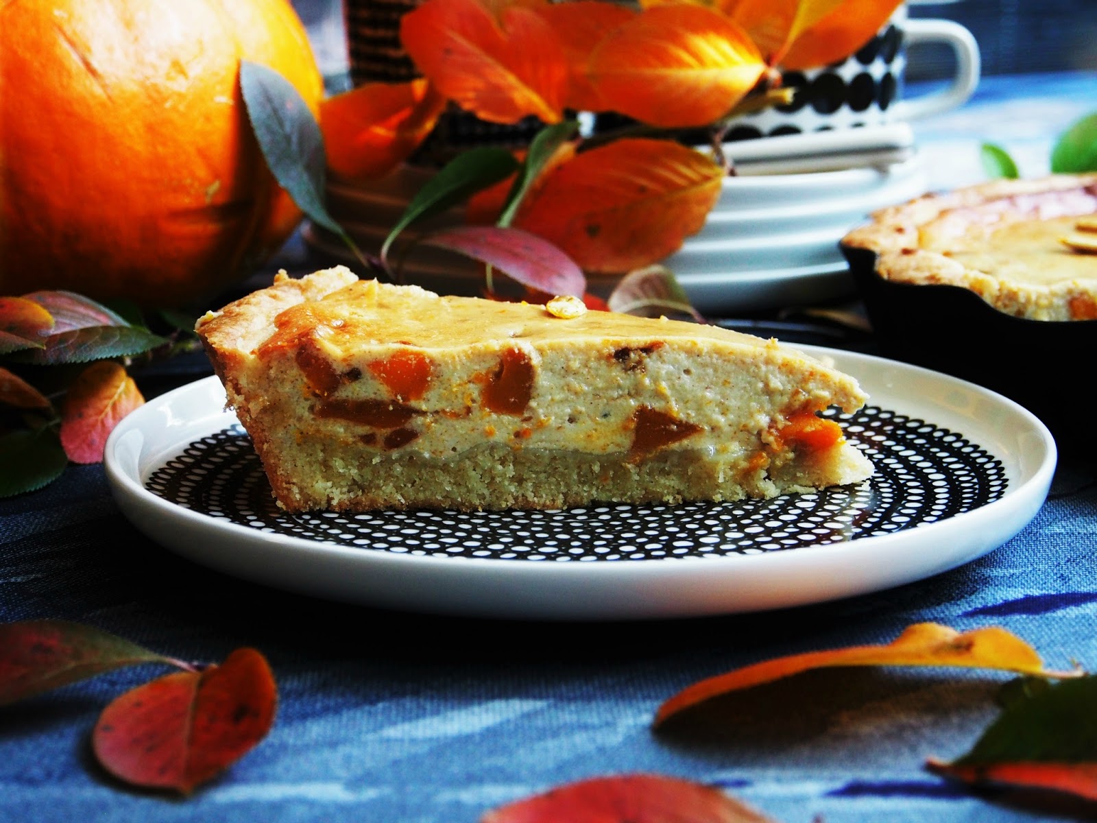 Suussa sulava kurpitsa-mascarponepiirakka — Peggyn pieni punainen keittio