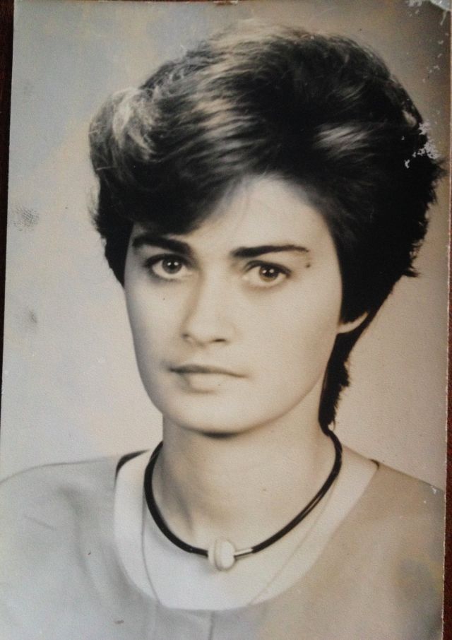 My Mom in the 1980s – These 50 Pictures of '80s Beautiful Mothers ...