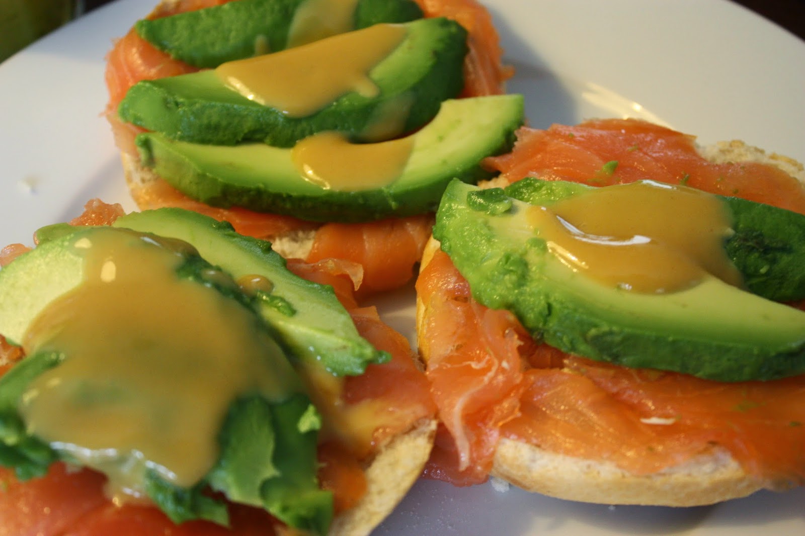 CULI COLUMN: LUNCH TRIO: ZALM - BRIE - ROSBIEF