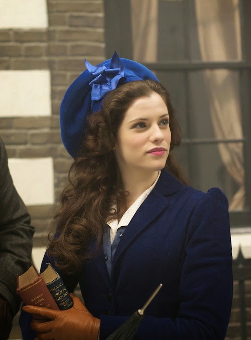 O FIGURINO DE MINA MURRAY-SÉRIE "DRÁCULA"!!!