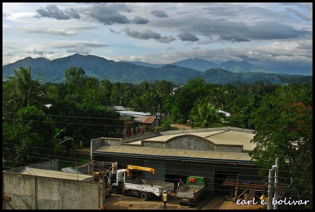 Bukidnon Photo Journal: South Poblacion, Maramag: Views from the Top