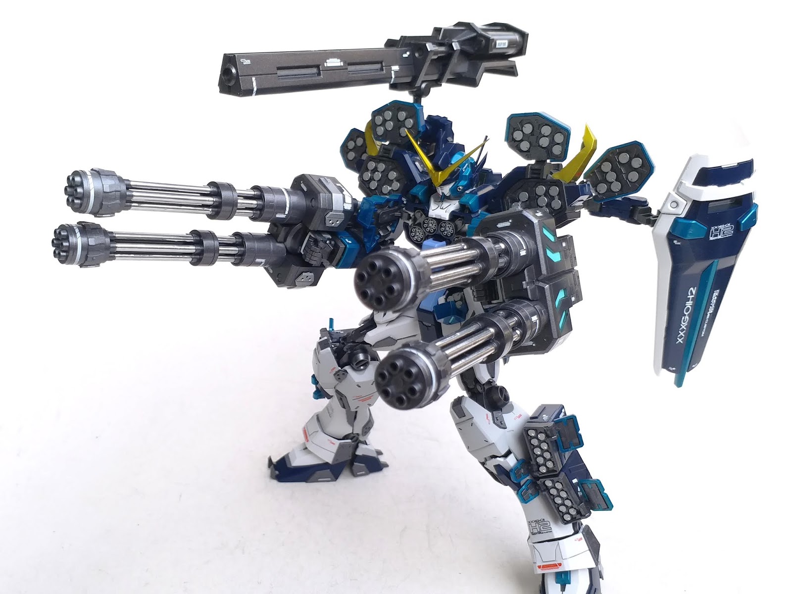 Custom Build: SN 1/100 Gundam Heavyarms Custom EW