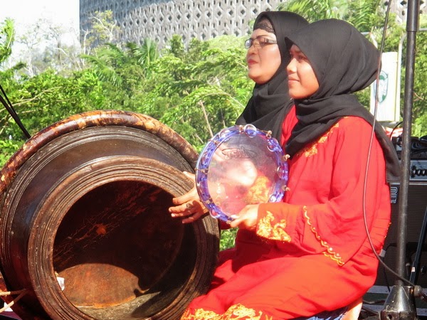 Tambo, Alat Musik Khas Aceh | Travellinesia