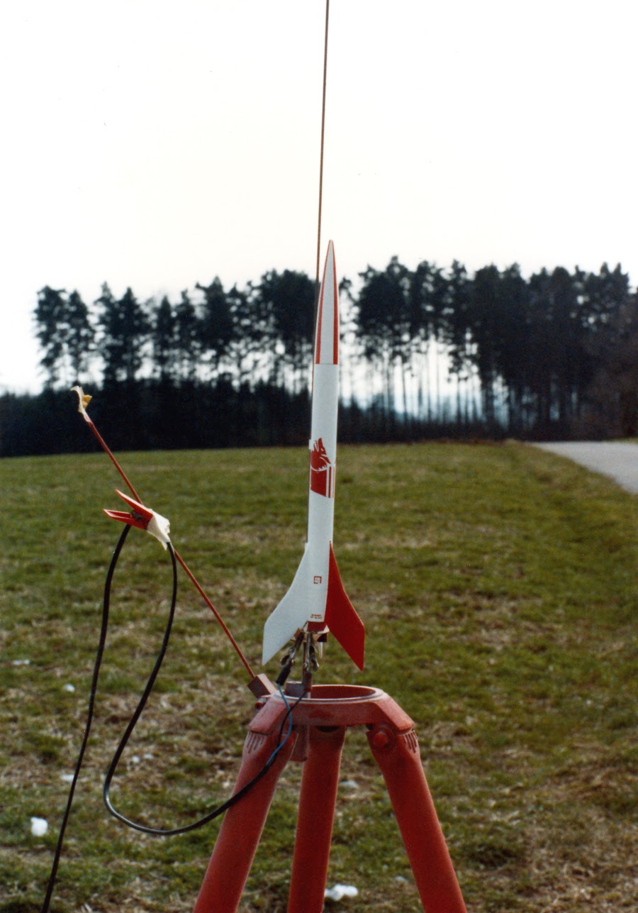Vintage Rocketry Retrospection: Centuri Starfire