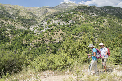 EXPLORE MOUNTAINS: ΠΕΖΟΠΟΡΙΑ ΚΟΥΙΑΣΑ-ΣΥΡΡΑΚΟ-ΚΑΛΛΑΡΥΤΕΣ.