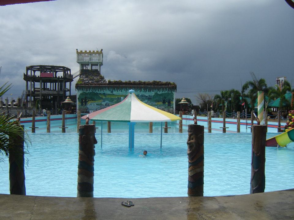 Bulacan Resorts (Philippines): King Leonard Island Resort in Tambobong ...