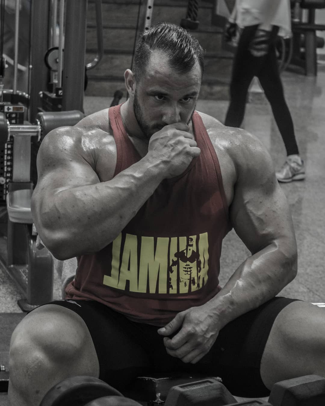 Muscle Lover: Tall Serbian IFBB Pro bodybuilder Maksim Trzin