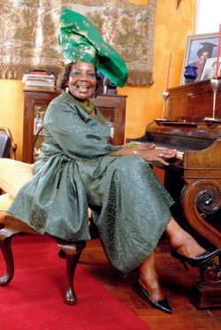 PEOPLE OF KENYA: Orie rogo manduli: First woman to head an NGO and ...