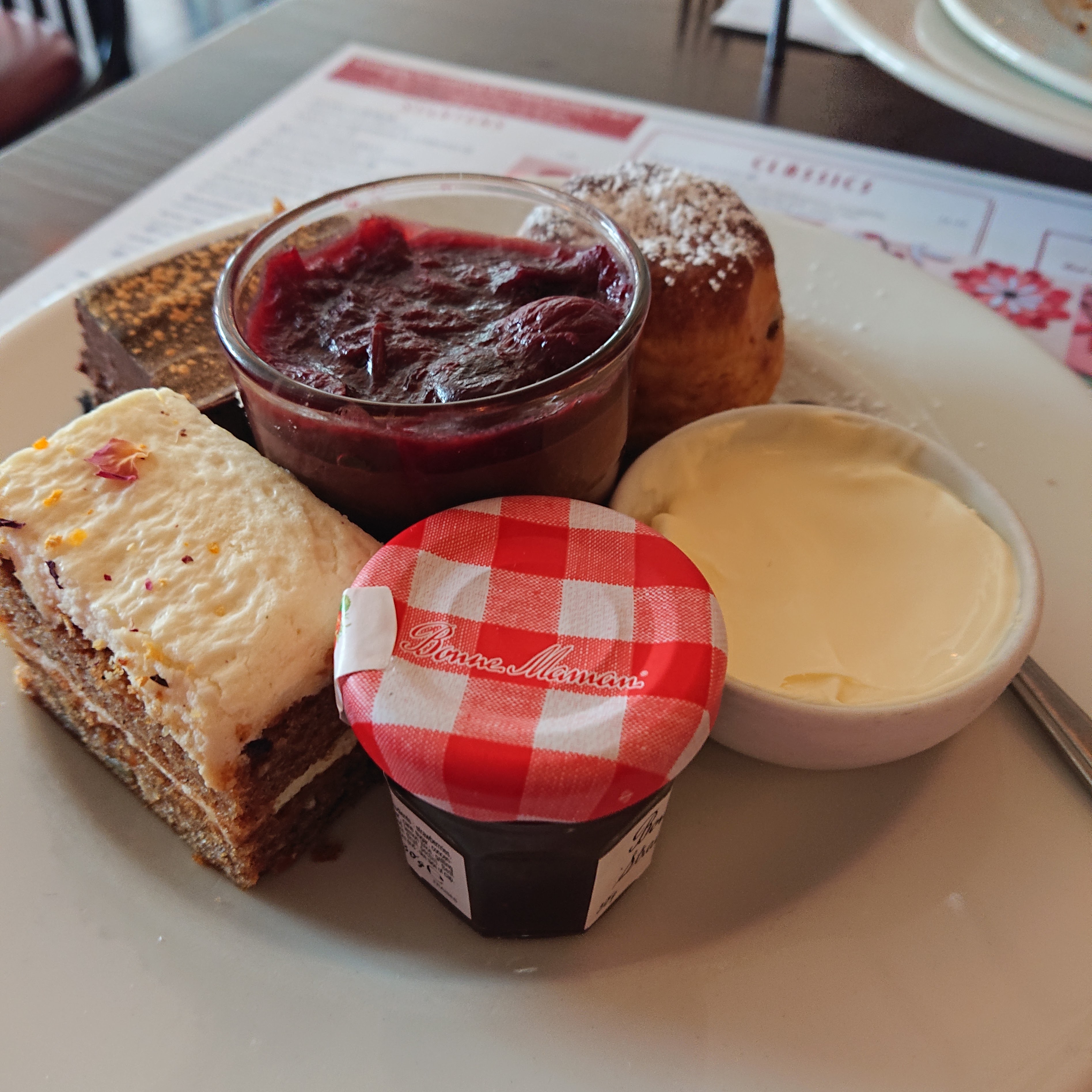 2teaornot2tea: Cafe rouge afternoon tea - St Catherine docks London