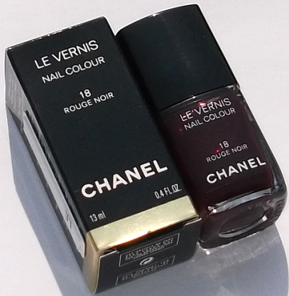 Raspberry Rouge: Chanel Nail Colour: 18 Rouge Noir