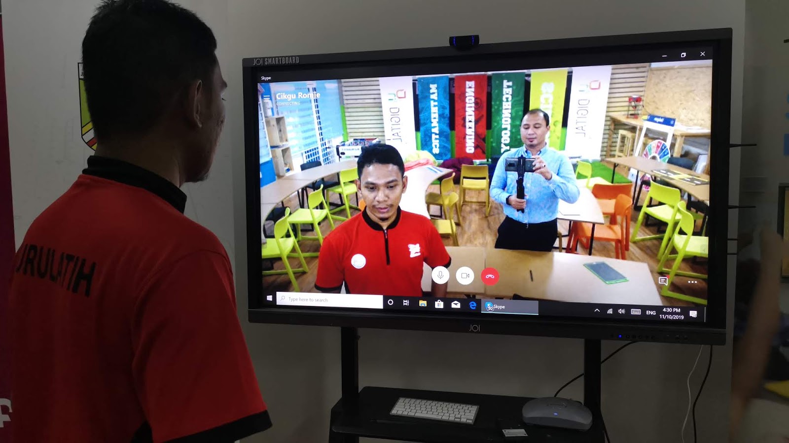 Bilik STEM Classroom @ SMK Jenjarom: Berbaloinya Saya Pergi!