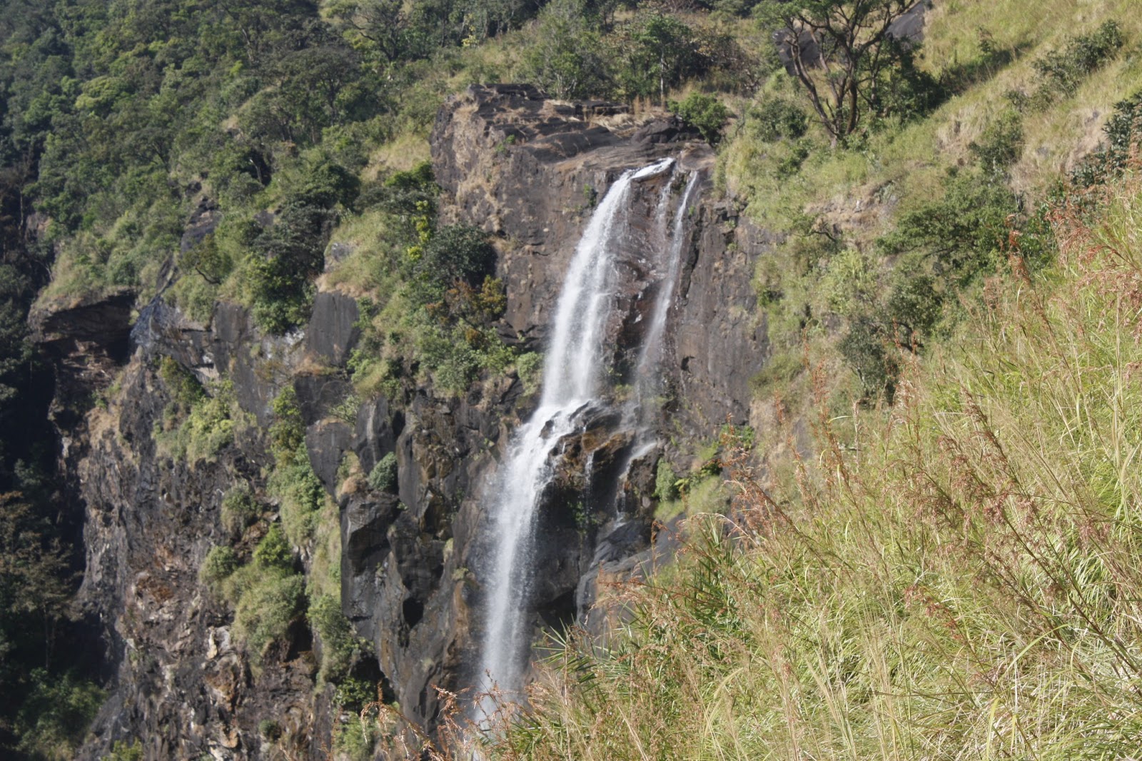 Trek to Bandaje falls: Wheels on leg
