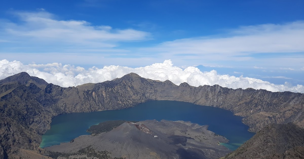 Singgasana Dewi Anjani (Gunung Rinjani)