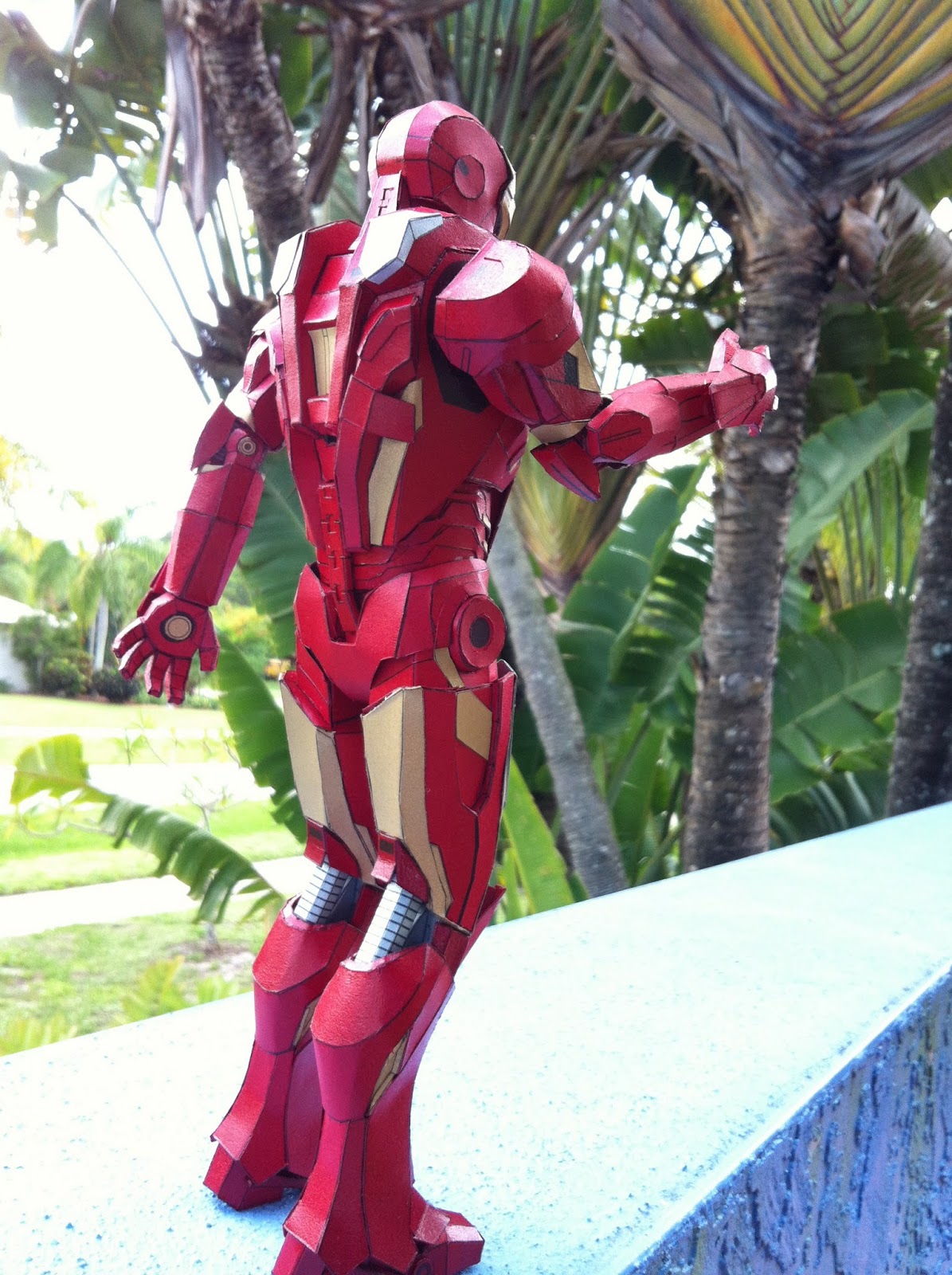 WrightWorks: Completed Papercraft Iron man