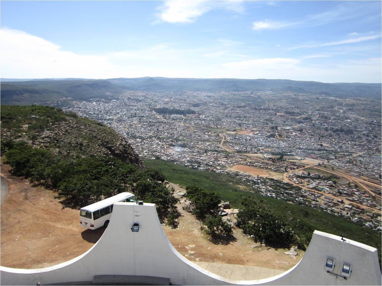 Pé na estrada...: Terceiro Dia - Lubango