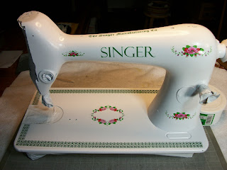 Perfect Stitch: 1925 Singer model 66 treadle gets a face lift