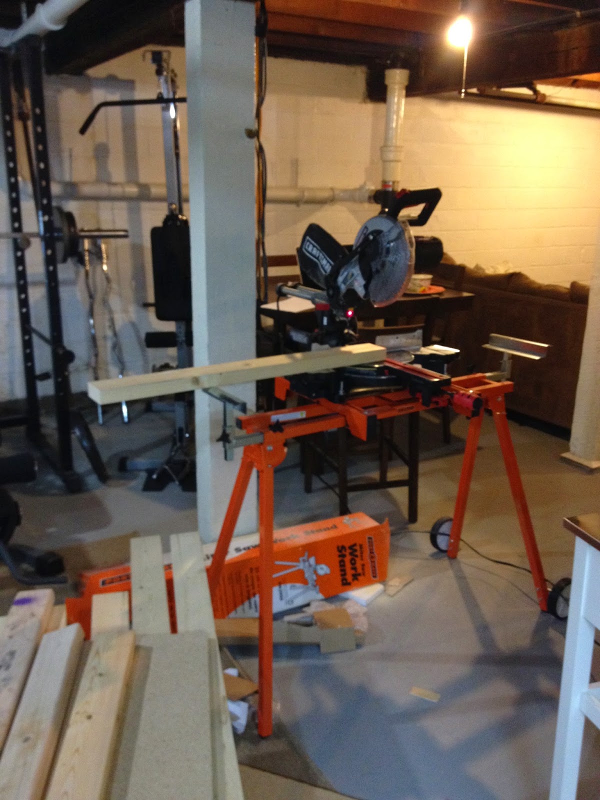 Kendal Lynn Designs: DIY corner work bench