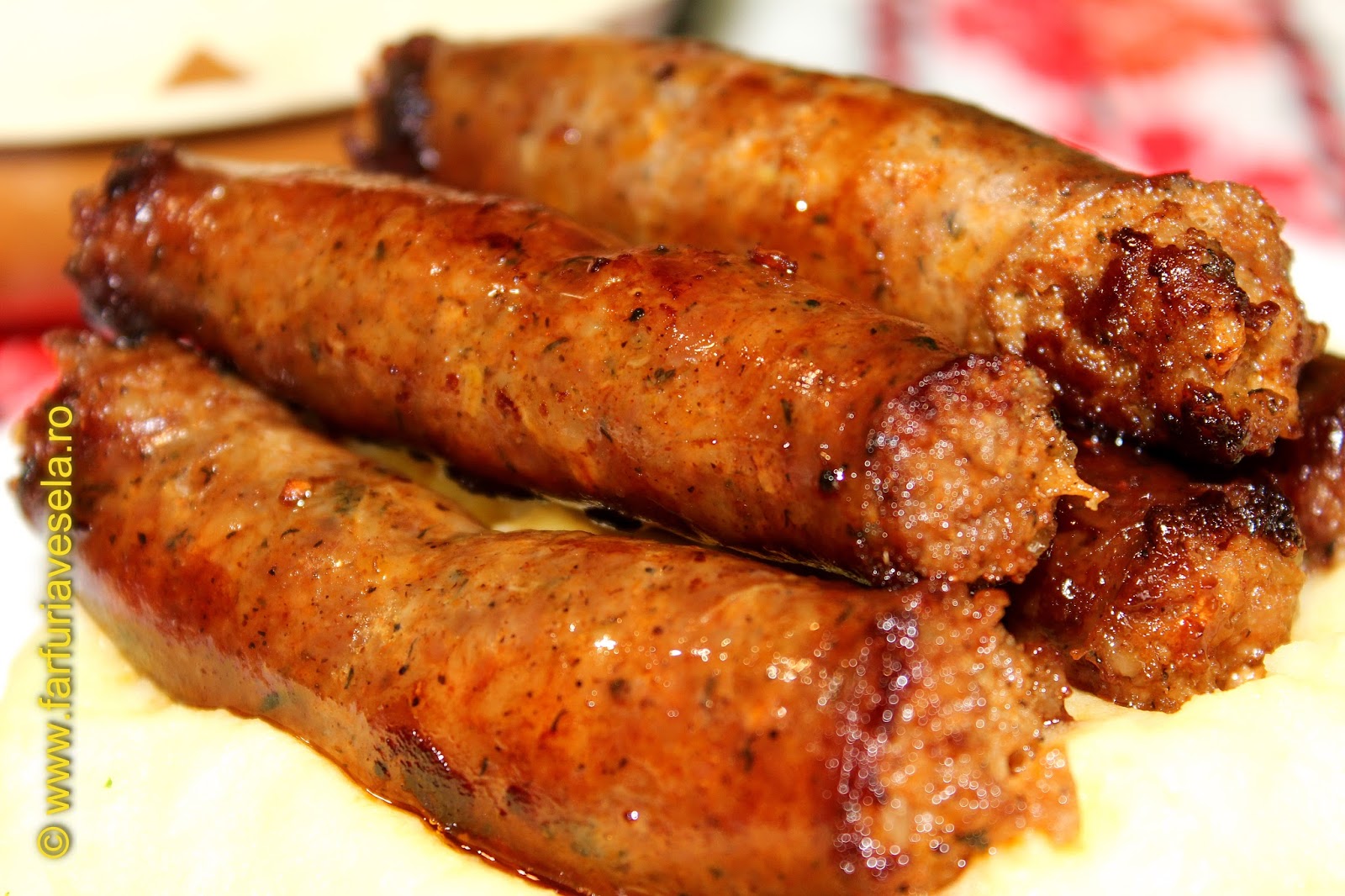 Farfuria vesela: Carnati de porc facuti in casa