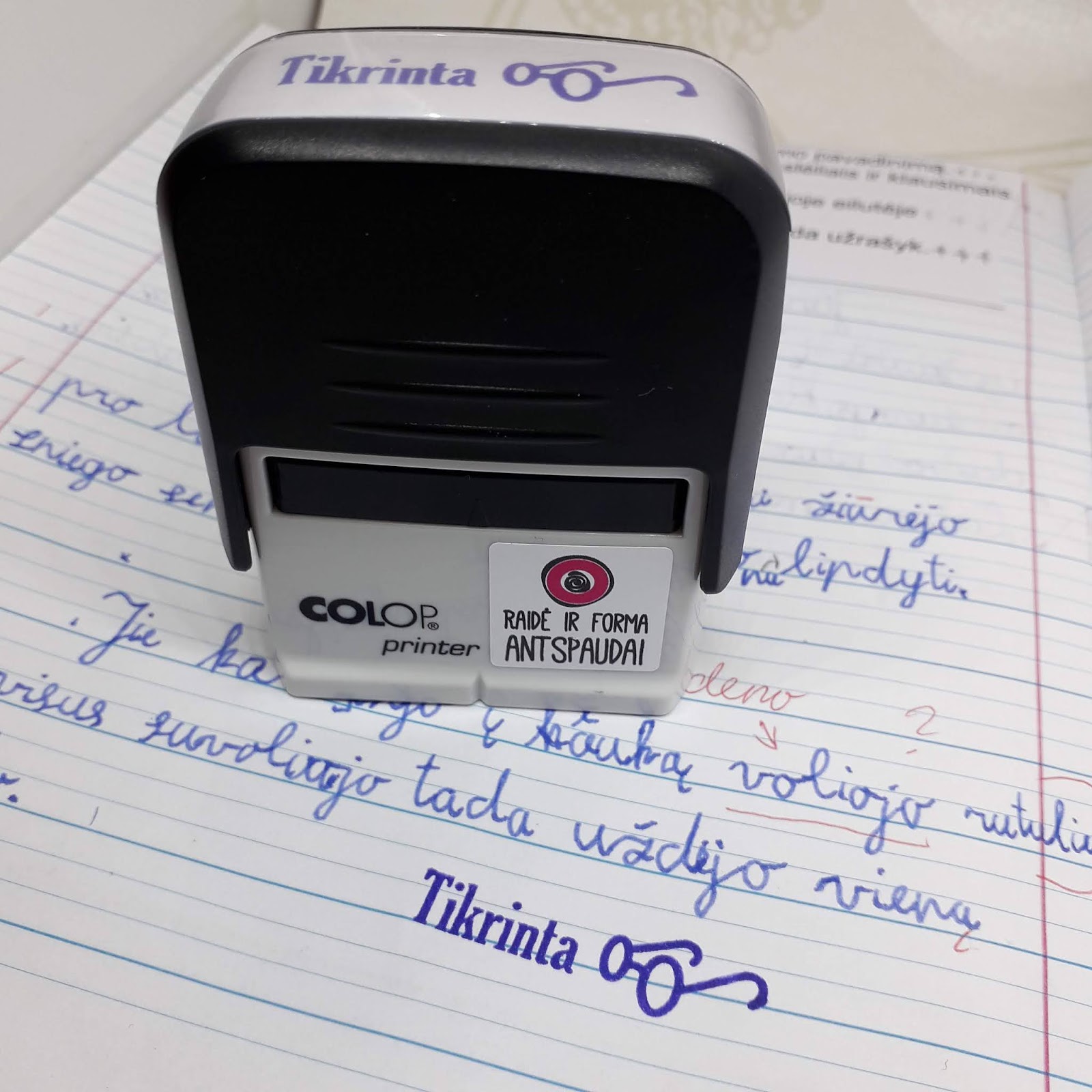 Antspaudai mokytojams