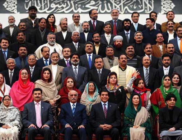 c4choice :: daily dose: Pakistan Parliament Last Session Group Photo