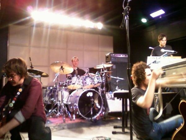 THE MACHINE SOMEHOW: Jimmy Chamberlin's SKYSAW - LIVE