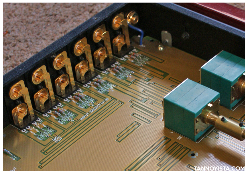 The ROTEL RHC-10 MICHI passive preamplifier - Review 2017 | Tannoyista | Hi-Fi audio equipment ...