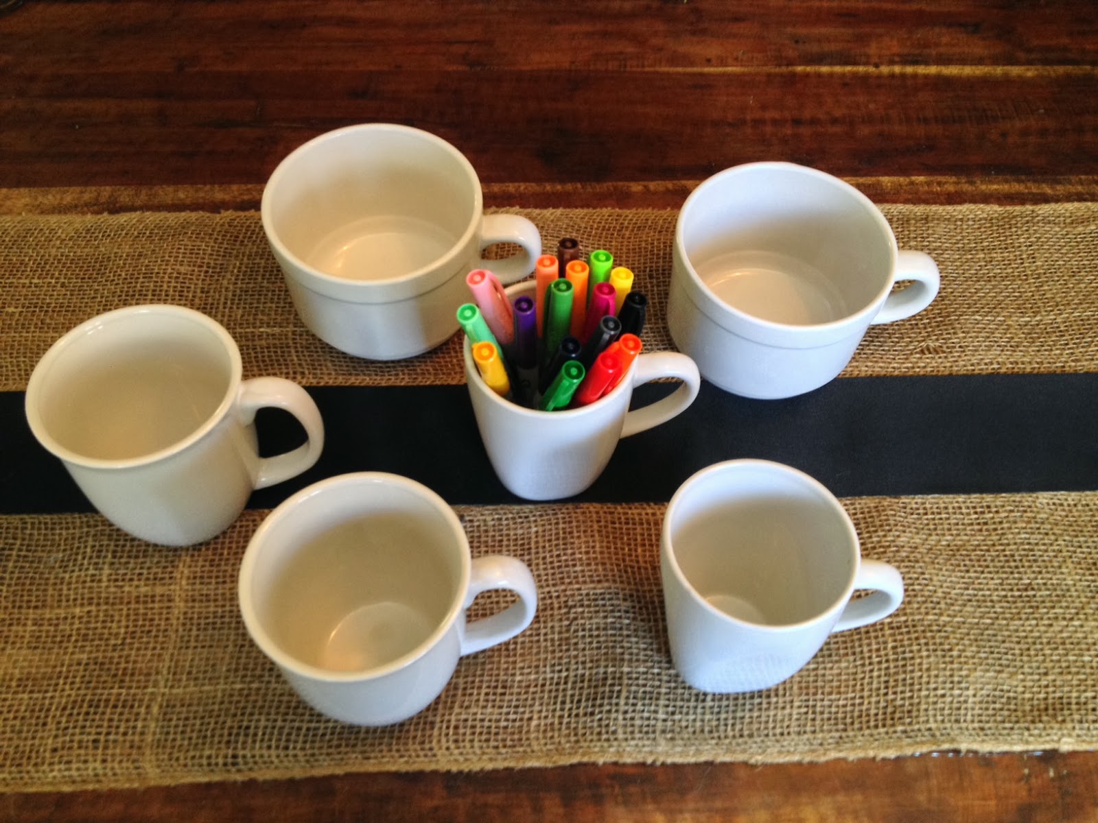 Kendra Kay: d.i.y. sharpie mugs with tips!!