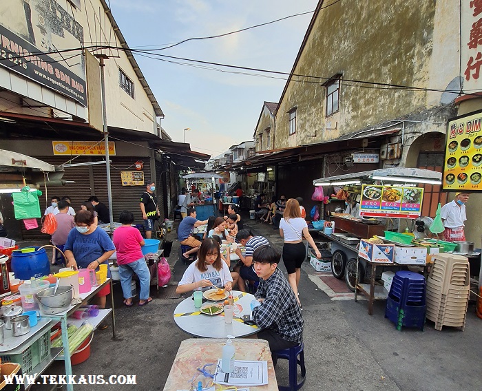 Street Food at Chulia Street Night Hawker Stalls Penang | Tekkaus ...